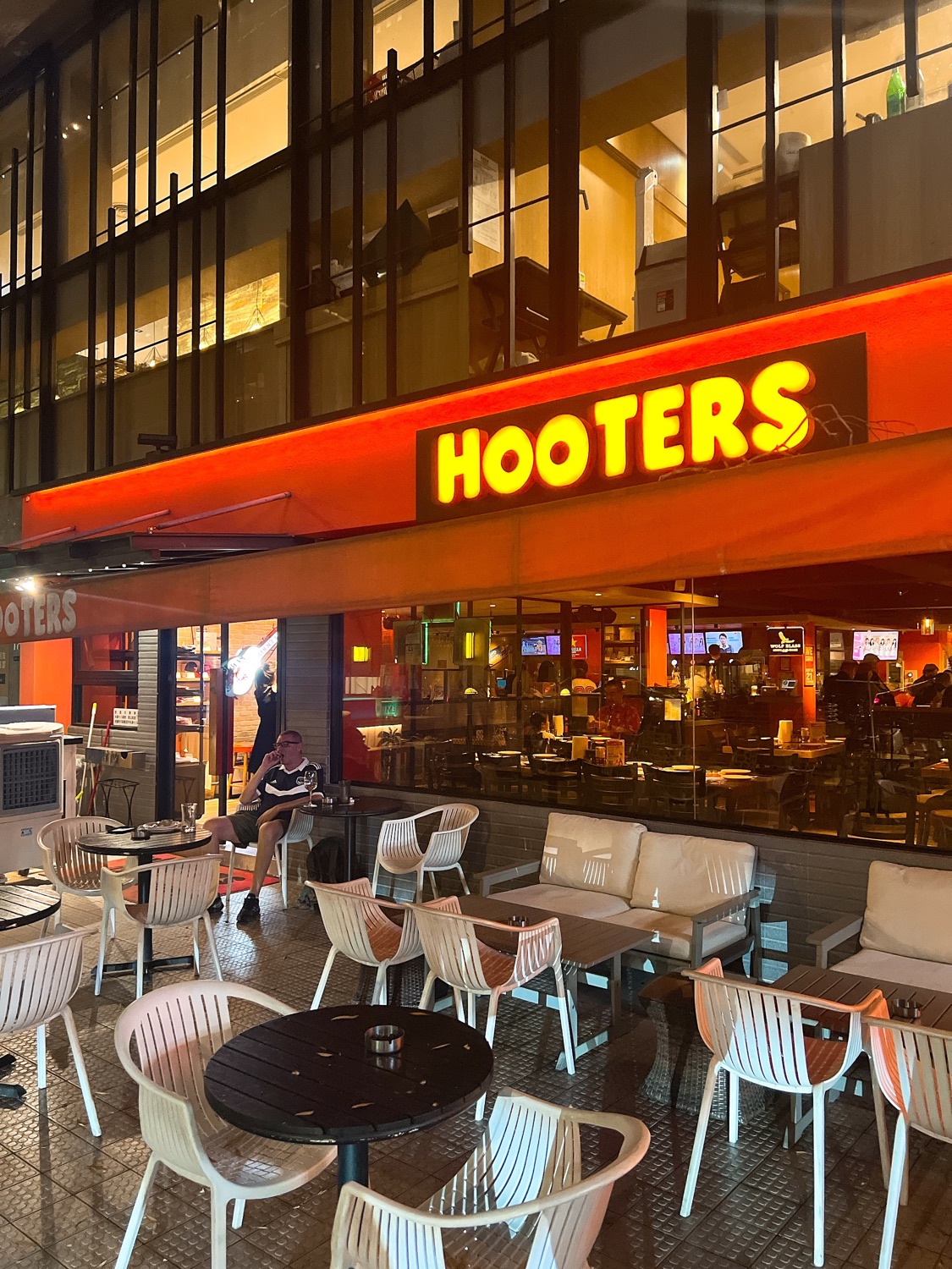 MENU美食誌 | HOOTERS美式餐廳